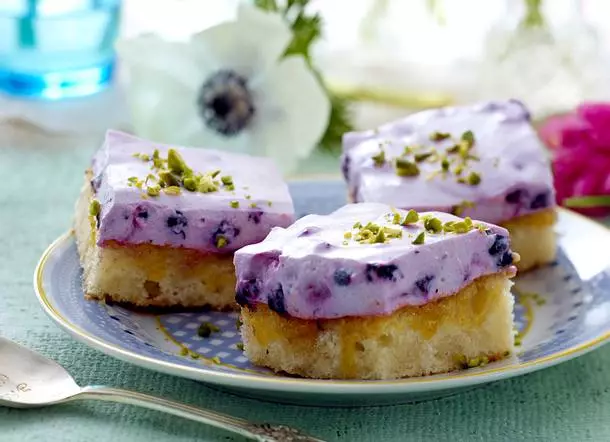 Blueberry slice recipe 59389_1