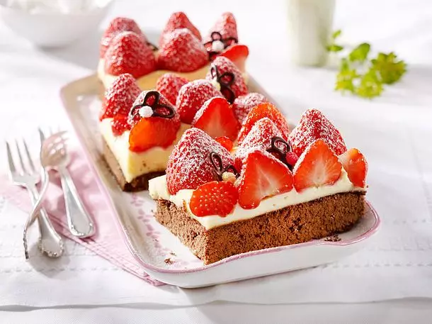 Strawberry Vanilla Slices Recipe 61103_1