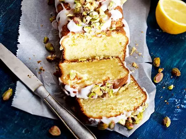 Mascarpone torta sa limunom sa glazurom i slanim pistaćima recept 61356_1