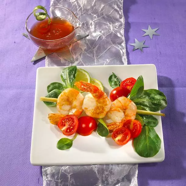 I-Scampi Lemongrass Skewers ene-Cherry Tomato kanye ne-Lime Sauce Recipe