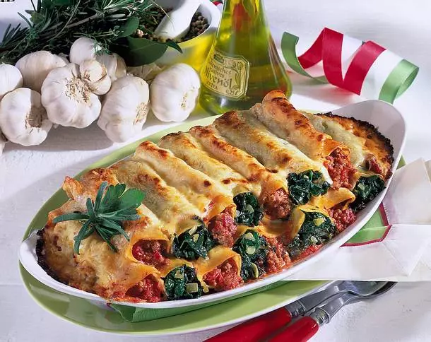 Stuffed cannelloni with two fillings recipe 6236_1