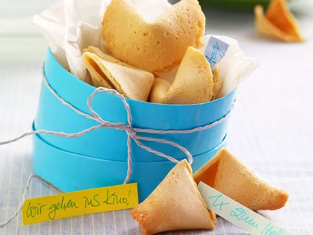 Crispy fortune cookies recipe 62831_1