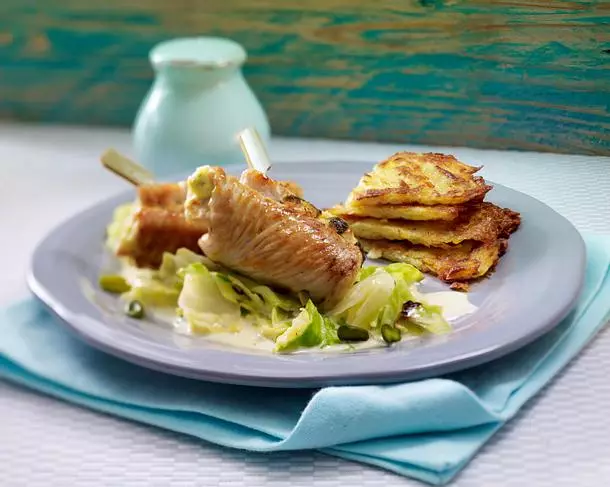 Turkey rolls with pistachios and cream cheese filling with creamy cabbage and rösti (single) recipe 64746_1