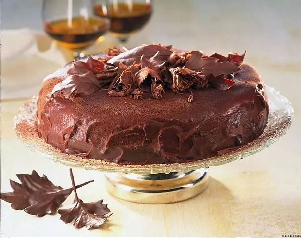 Recipe ng truffle cream cake 66117_1
