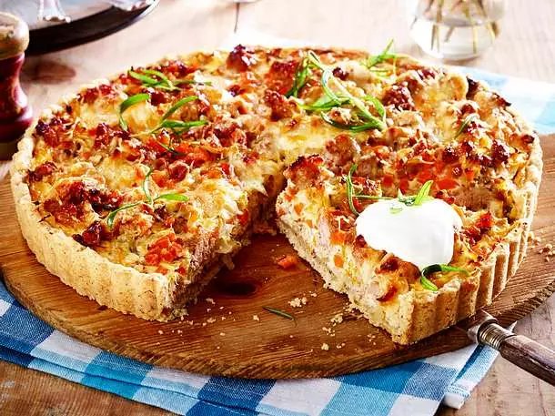 Recept za mljeveni quiche sa šiljastim kupusom i šargarepom 66300_1