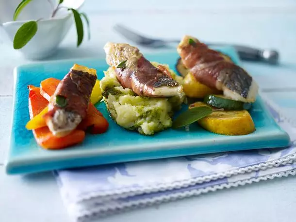 Dorade saltimbocca dengan resep sayuran panggang 66327_1