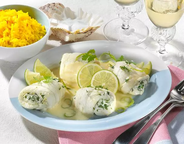 Plaice rolls with herb farce, lime sauce and rice recipe