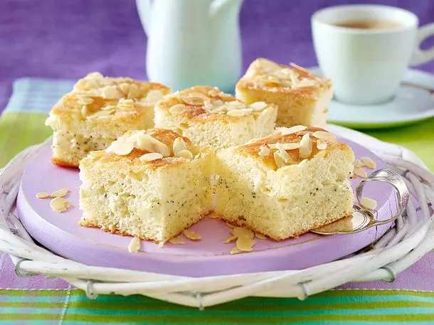 Ricetta torta farcita al burro con crema di semi di papavero