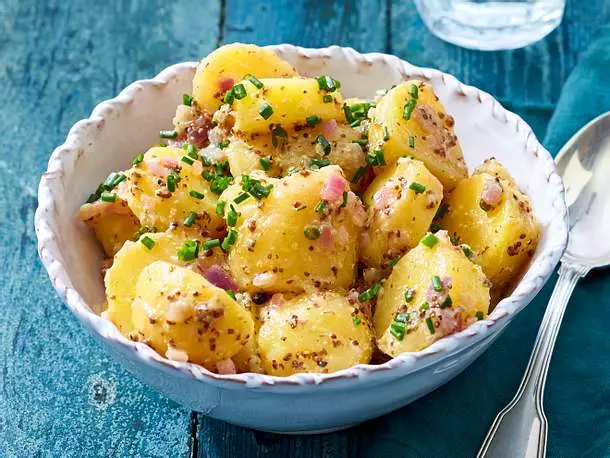 Recept za francusku krompir salatu 69950_1