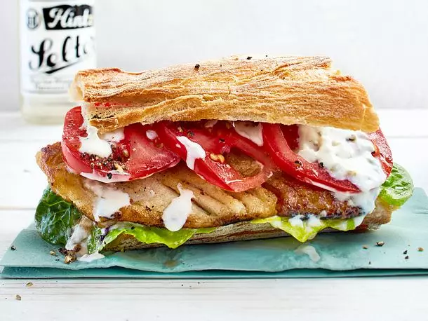 Riċetta tal-istil Fishburger Caesar 70174_1