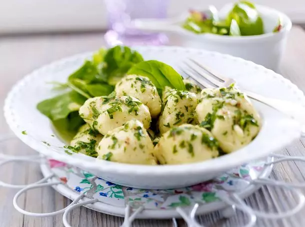 Petruşka ýagynyň resepti bilen “Ricotta gnocchi”