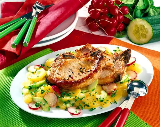 Pork chops sa lukewarm potato salad recipe 7035_1