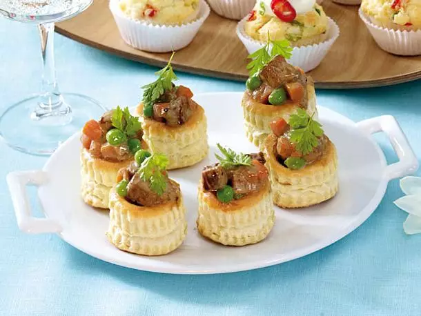 Recipe foar kalfsstoof yn mini pies 70794_1