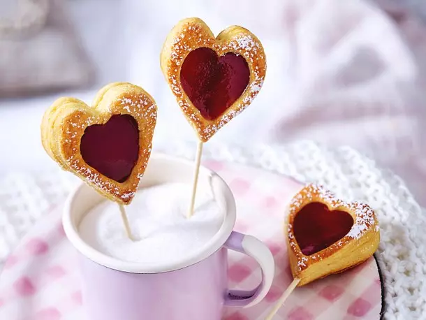 Croissant heart lollipops girke-girke