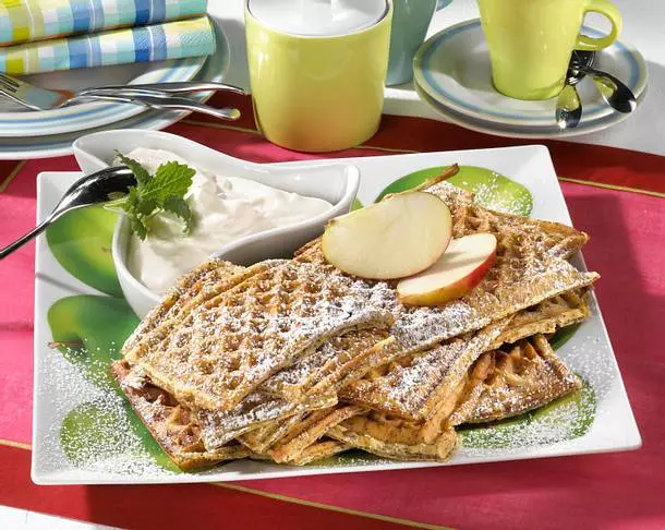 Poppy iri apple waffles girke-girke