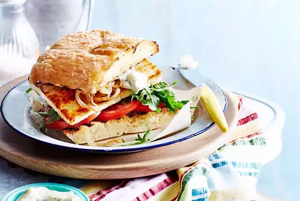 Halloumi Sandwich "Rockt bei Hunger" daim ntawv qhia