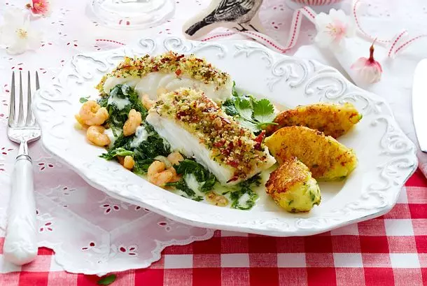 Skrei met fynproewers parmesaankrummelkors & aartappelbolletjies resep 71245_1