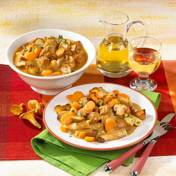 Recipe goulash turkey miaraka amin'ny holatra sy paty 71253_1