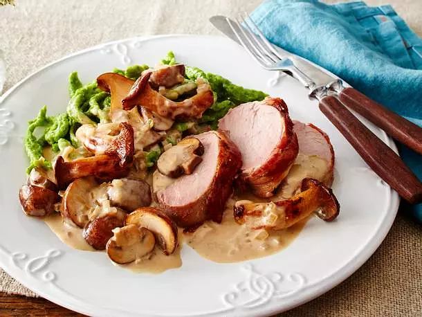 Receita de filete de porco Hubertus con spaetzle de espinaca