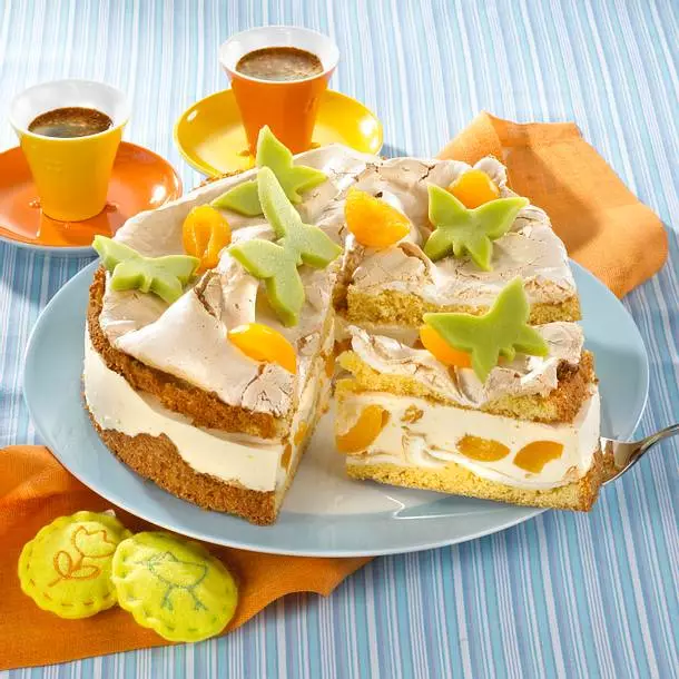 Meringue cake tare da apricot champagne cream girke-girke