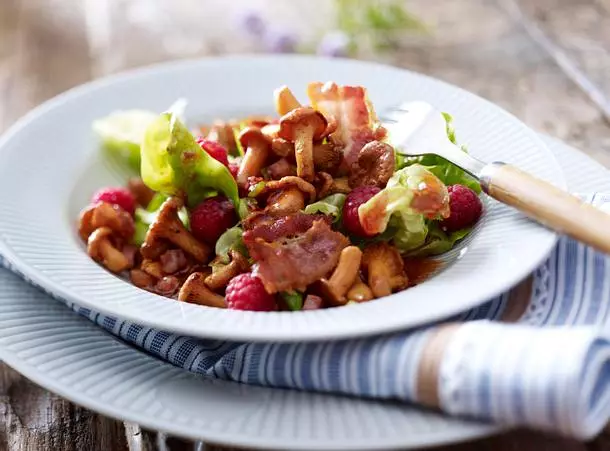 Chanterelle Salad Recipe