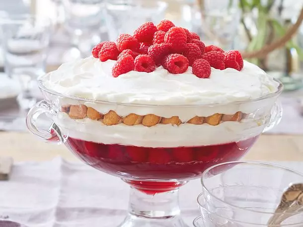 Raspberry Mascarpone Trifle Recipe