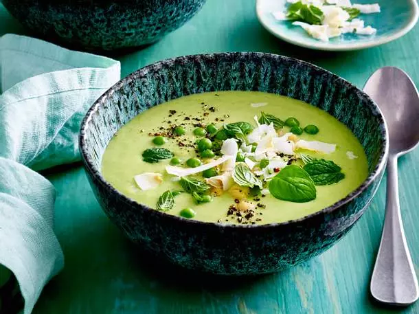 Recette de soupe aux pois à la menthe juste finie 71366_1