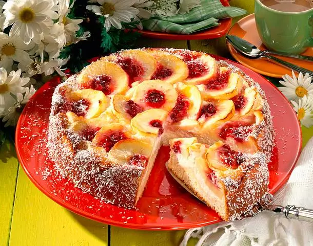 Recipe ng Apple ring cake (diabetic).