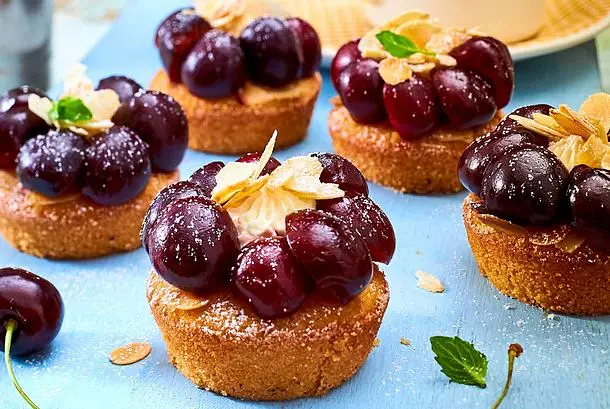 Gâteaux cerises-amandes recette 