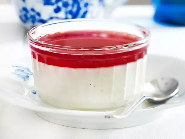 สูตรวานิลลา Panna Cotta กับซอสทับทิม 71706_1