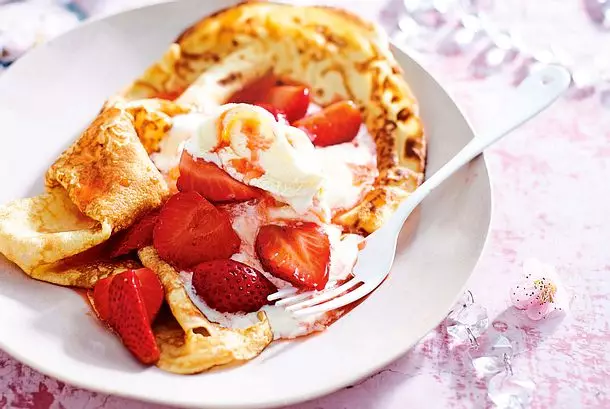 Recette de Crêpes aux fraises "Fruit Melk"