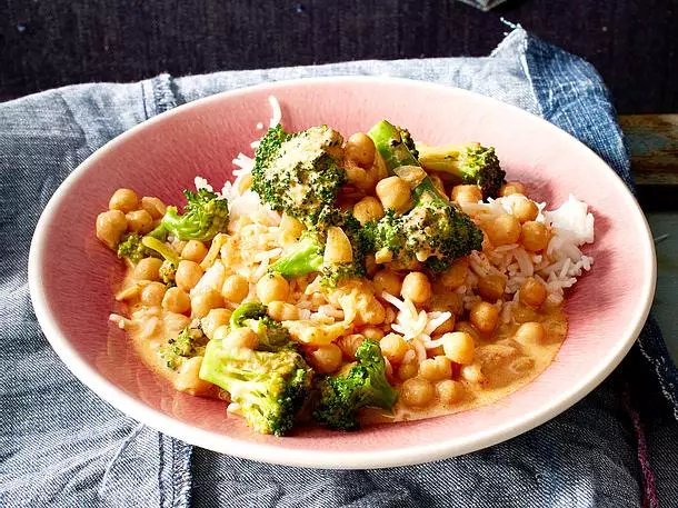 Chickpea coconut casserole ine broccoli resipi 71753_1