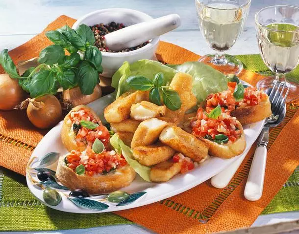 Tongkat mozzarella dengan resep crostini tomat