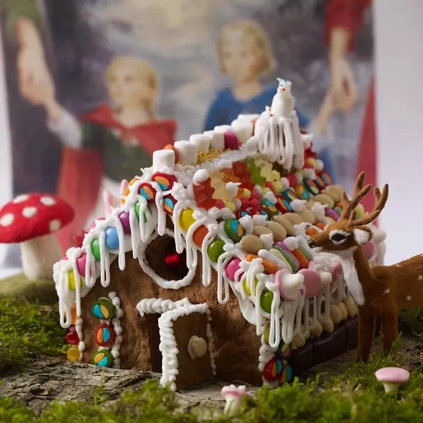 Gingerbread tsev (zaj dab neeg: Hansel thiab Gretel) daim ntawv qhia