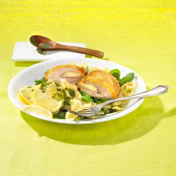 Mozzarella cordon bleu con ricetta della pasta