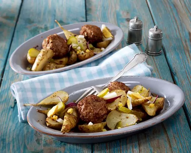 Jerusalem artichoke salad na mọstad vinaigrette na meatballs uzommeputa