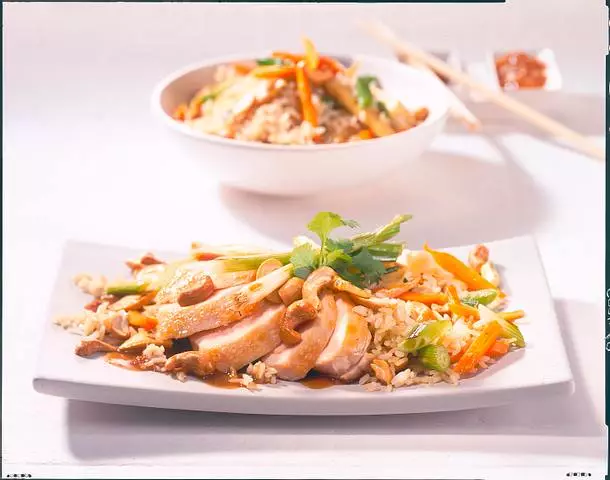 Fried rice with chicken recipe 9215_1