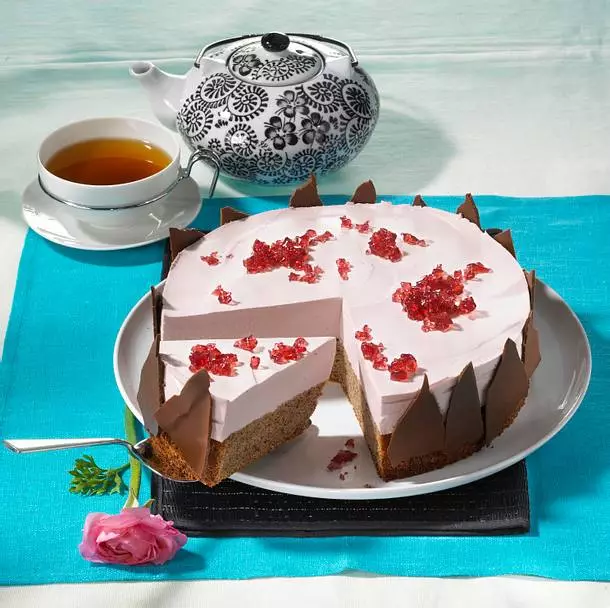 Red wine cream cake girke-girke