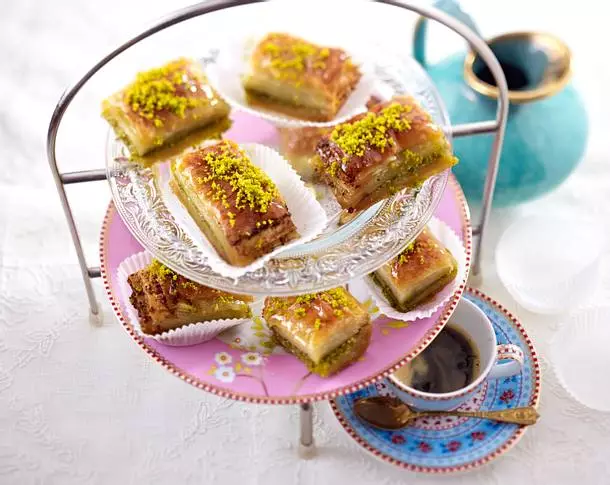 Baklava med pistasjnøtter oppskrift 9523_1