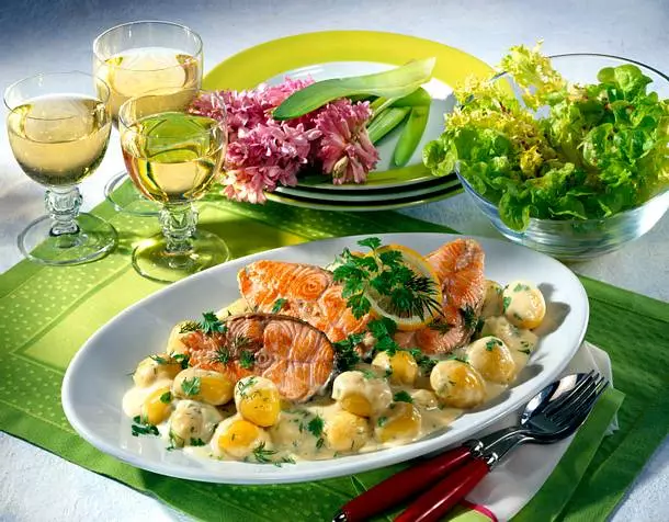 Ricetta Besciamella con costolette di salmone