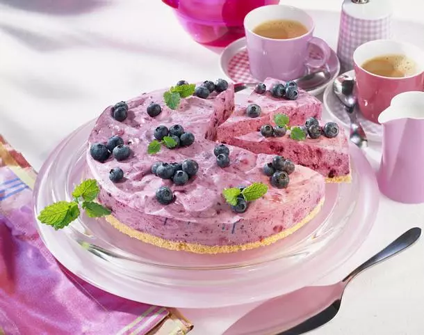 Kichocheo cha Keki ya Blueberry Quark 9581_1