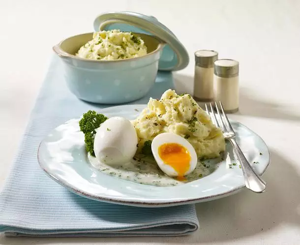 Eggs in parsley sauce recipe